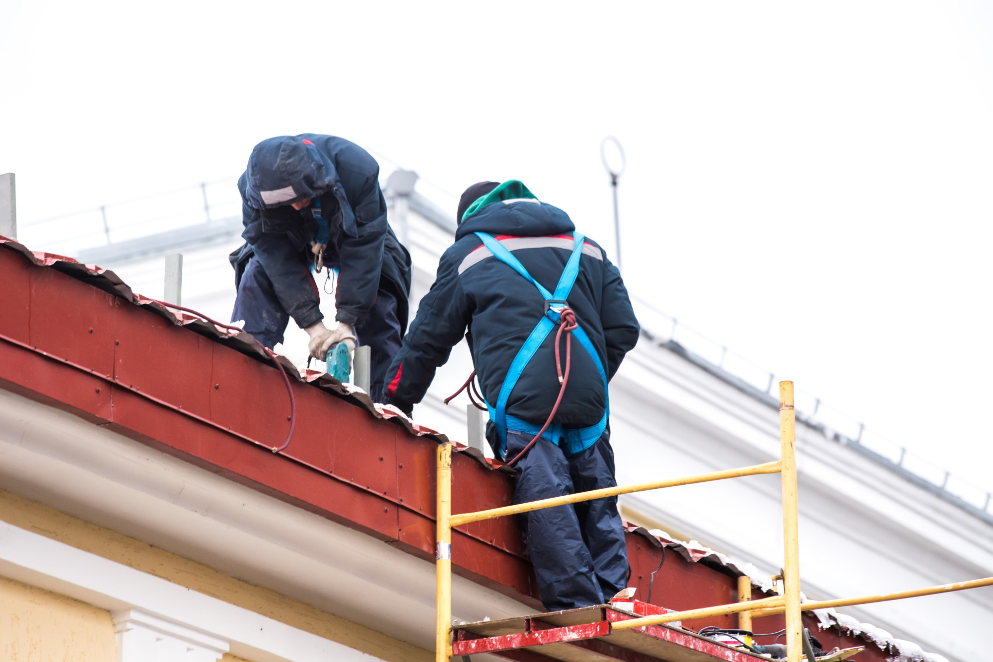 Top Money-Saving Tips For Commercial Roofing Jobs - TEMA Roofing Services